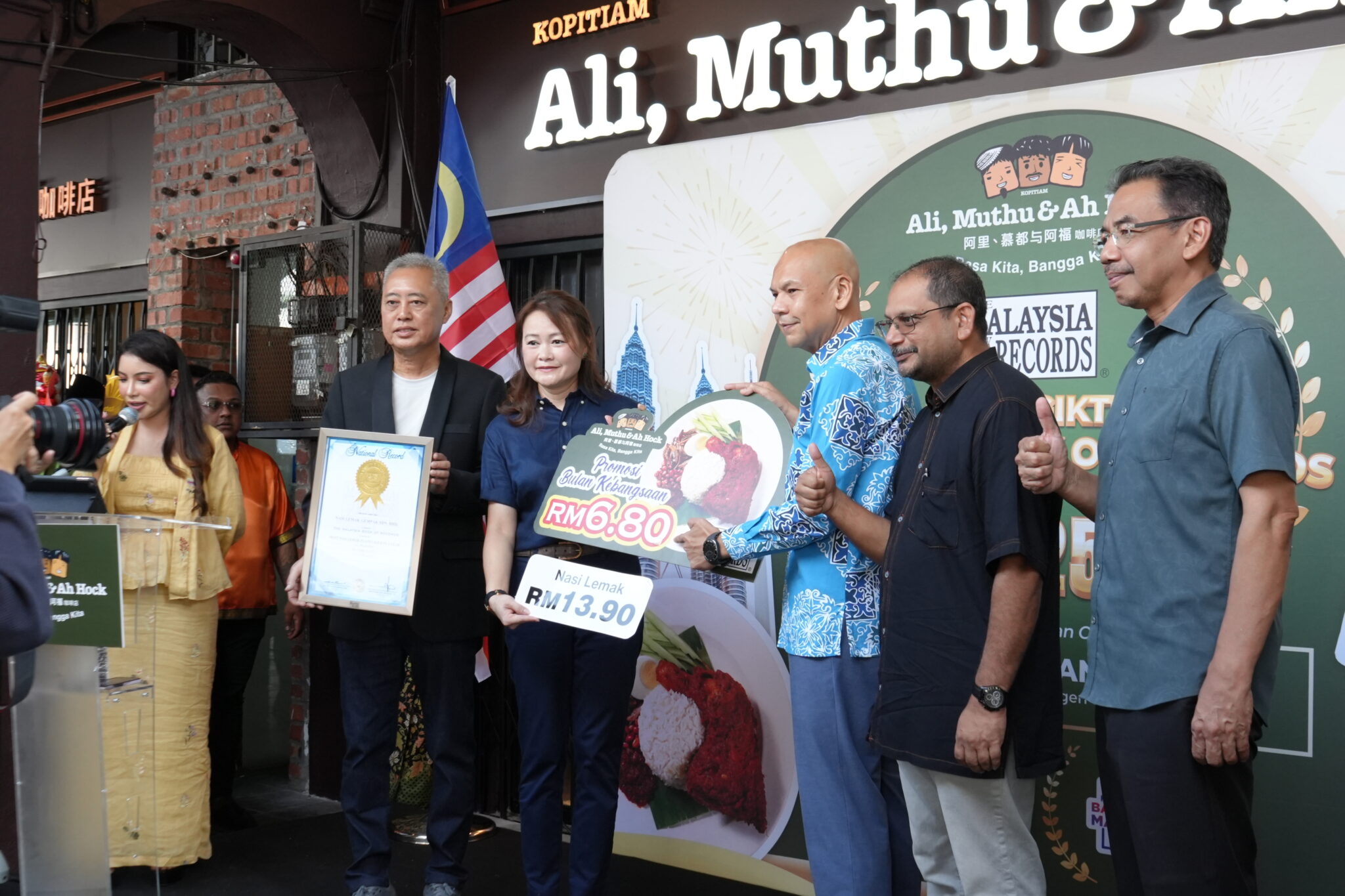 Ali Muthu & Ah Hock Relaunches with MBOR Feat & Merdeka Menu